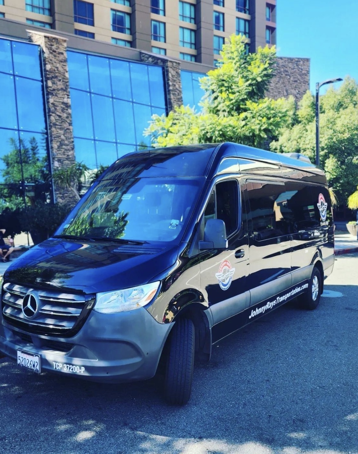 Luxury Party Bus & Transportation Services in California